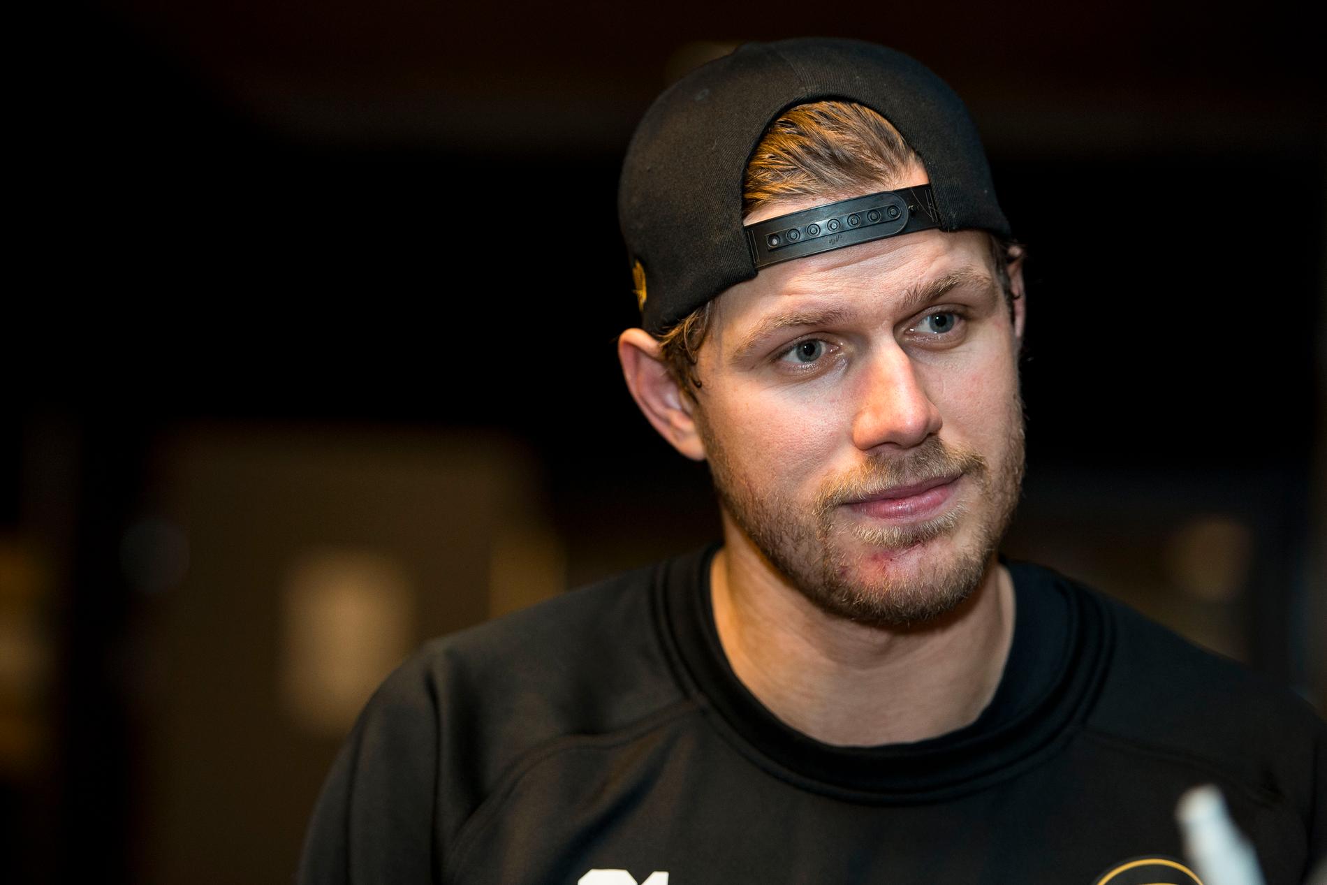 Stavanger Oilers-spiller Tommy Kristiansen ble helt i boligbrann - VG Stavanger Oilers-spiller Tommy Kristiansen ble helt i boligbrann - VG