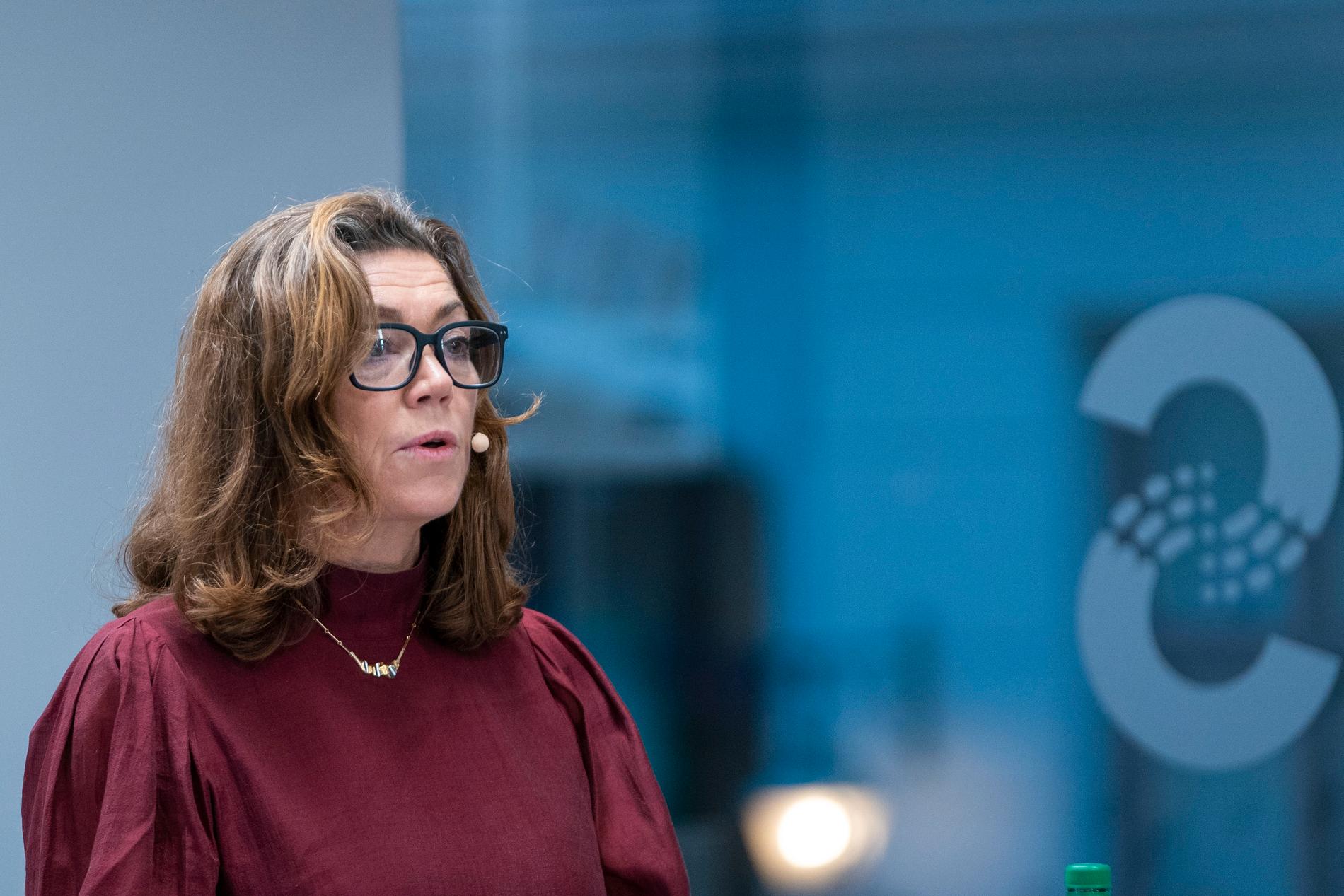Schibsted-sjefen tjente 12,2 millioner kroner i fjor – E24 Schibsted-sjefen tjente 12,2 millioner kroner i fjor – E24