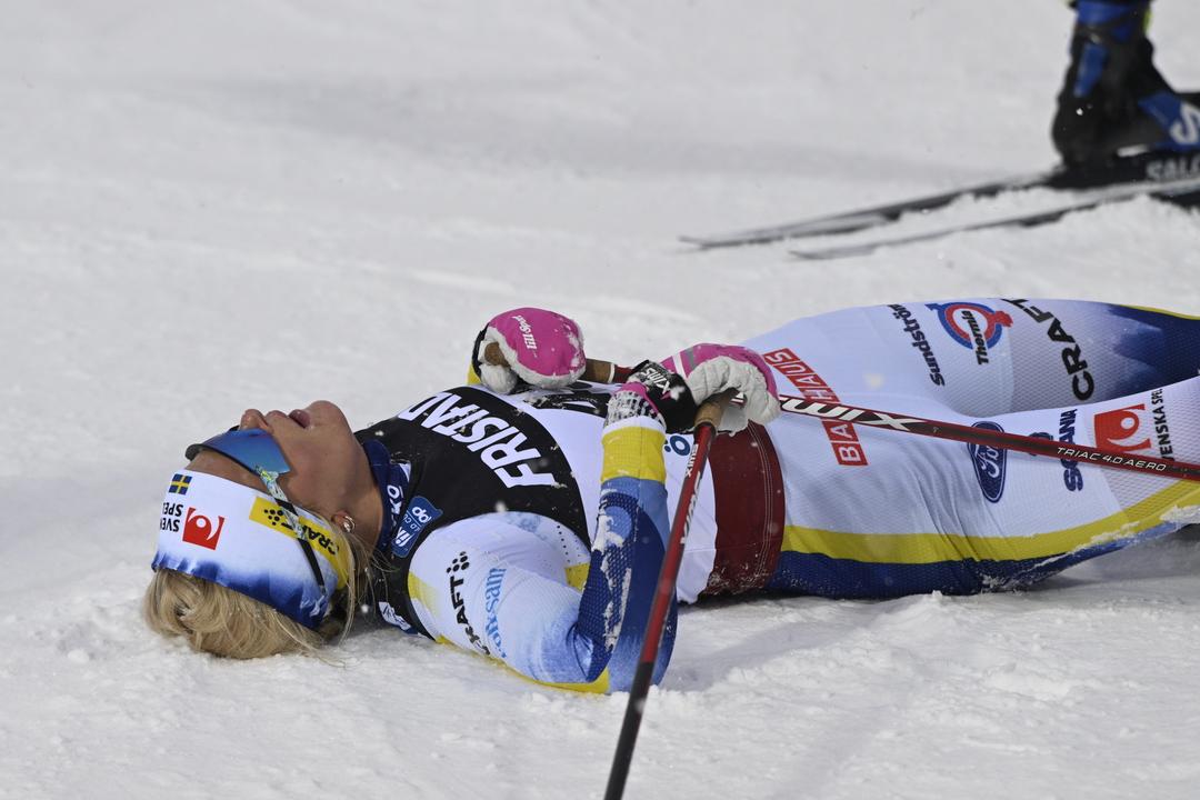 Langrenn: Frida Karlsson kan miste Tour de Ski Langrenn: Frida Karlsson kan miste Tour de Ski