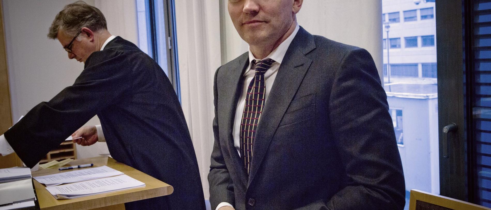 Arne Fredly: - Denne saken er storm i et vannglass – E24 Arne Fredly: - Denne saken er storm i et vannglass – E24